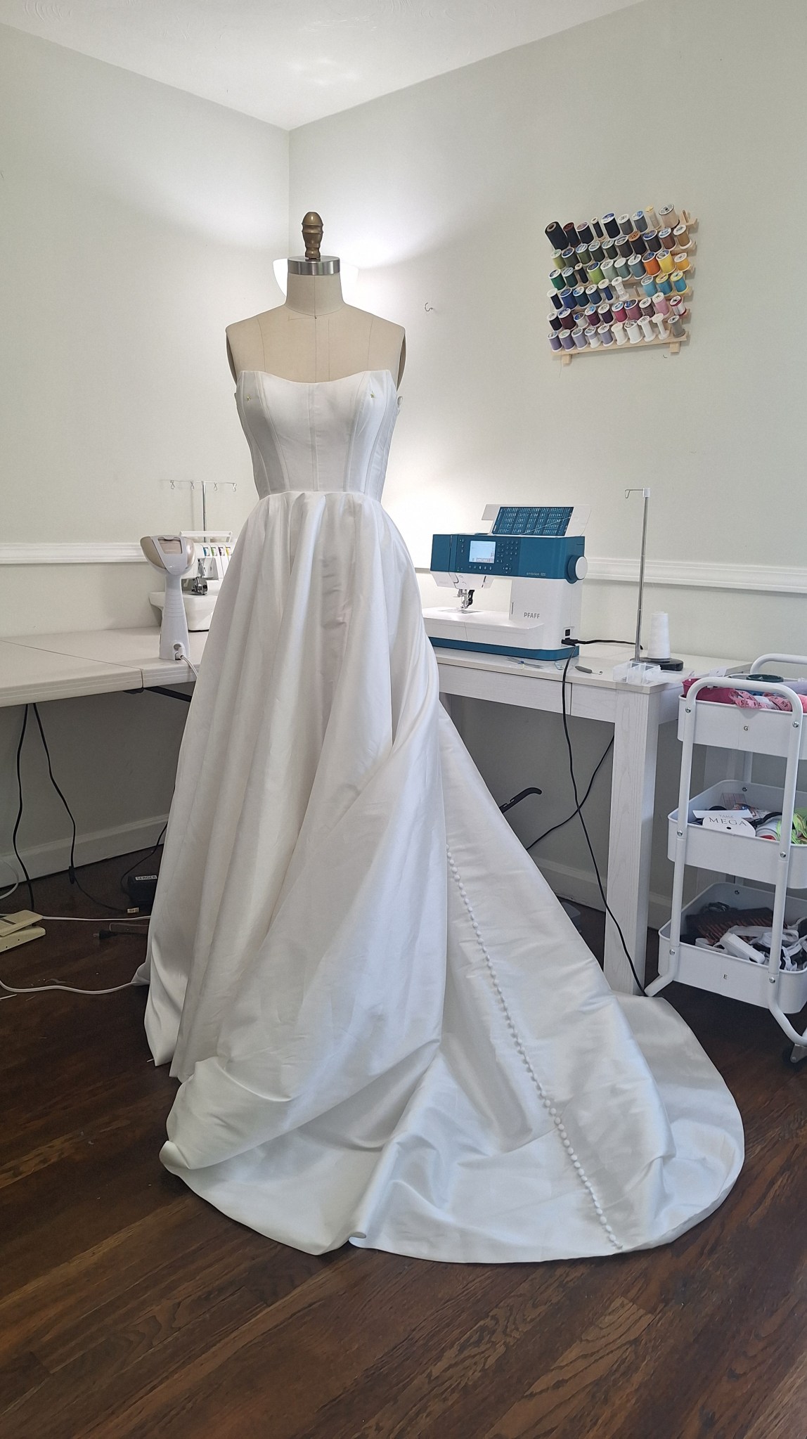 Alteration Studio Cleveland – Professional alterations, clothing repair ...